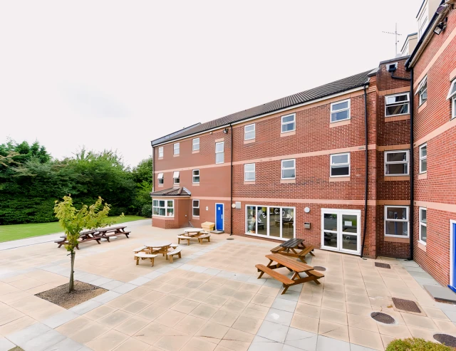 Myrtle Court - Liverpool Student Accommodation | uhomes.com