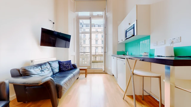 Inverness Terrace 12663# - London Student Accommodation | uhomes.com
