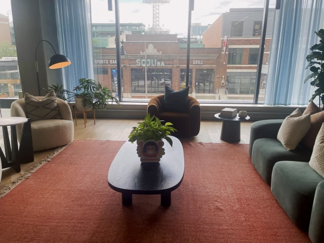 The Bon - Boston Apartment Rentals | uhomes.com